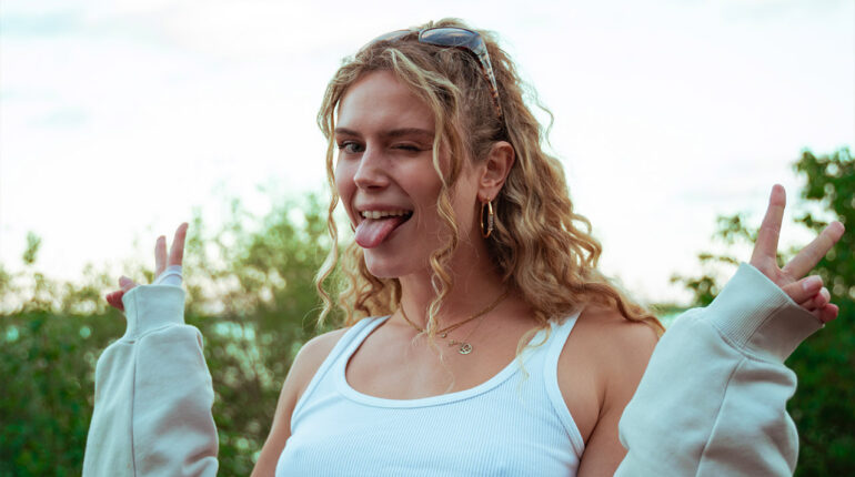 ELI PREISS: "Zu diesem Song würde ich am ehesten Acid nehmen ...